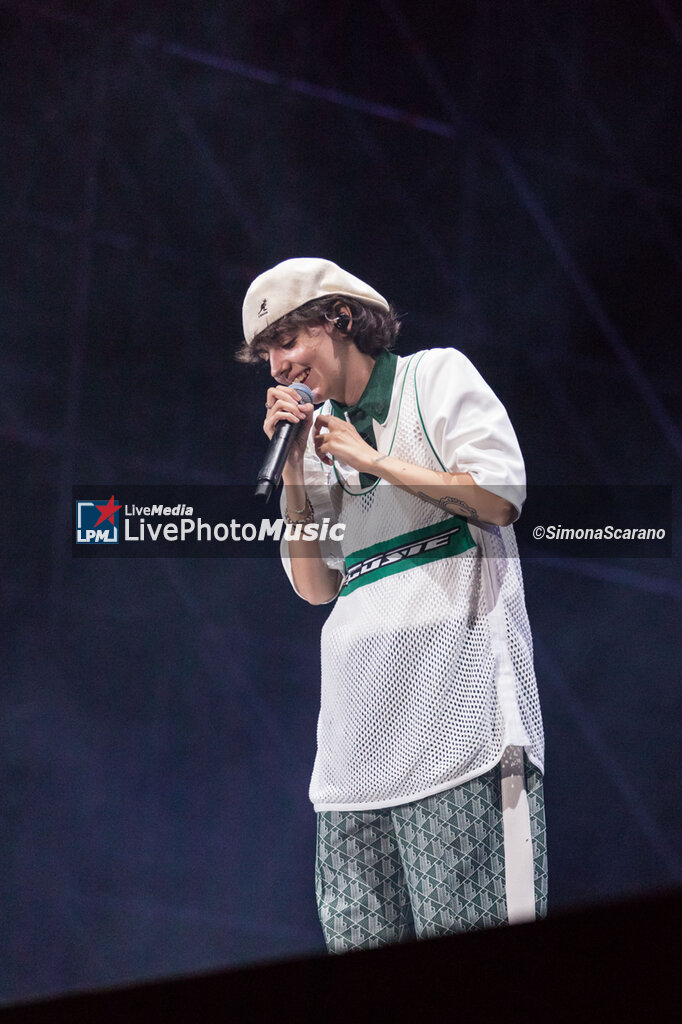 ARIETE - SPECCHIO - ITALIAN SINGER AND ARTIST CONCERTI